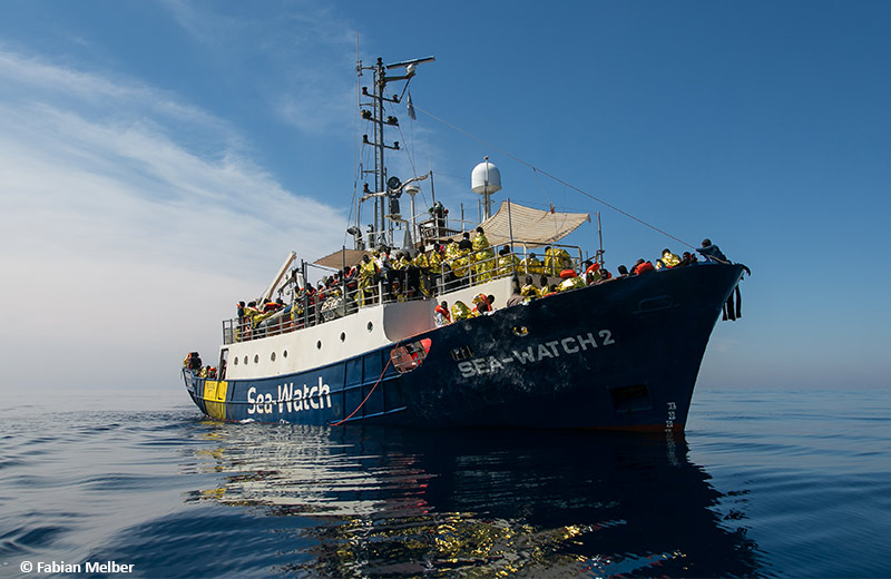 Sea-watch-refugies-mediterranee