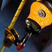 PRO TRAXION - Pulleys | Petzl USA