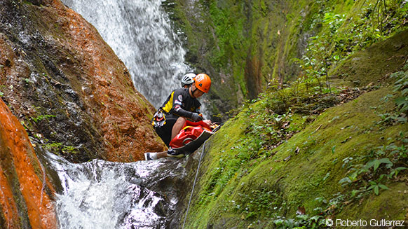 News - Petzl Technical rescue: Raid Rescue 3 in Equator - Petzl USA